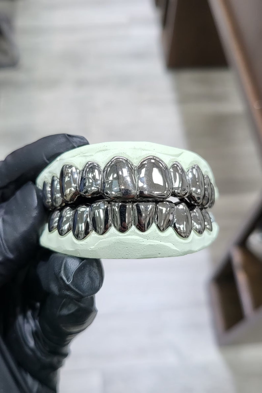 Teeth Grillz, Custom teeth grillz, diamond grillz in India, Dubai