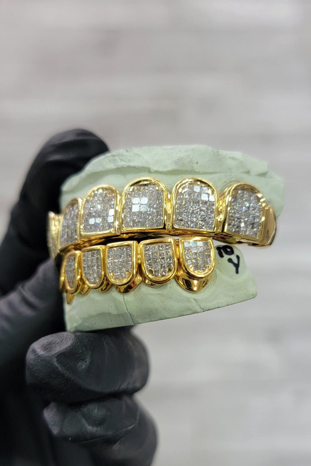Buy Emerald Cut Grillz, Custom Teeth Jewellery, Diamond Teeth in India ...